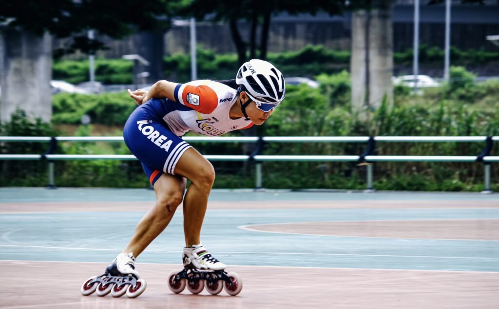 Flexibility Training: Enhancing Performance in Inline Skating - DeProjekt